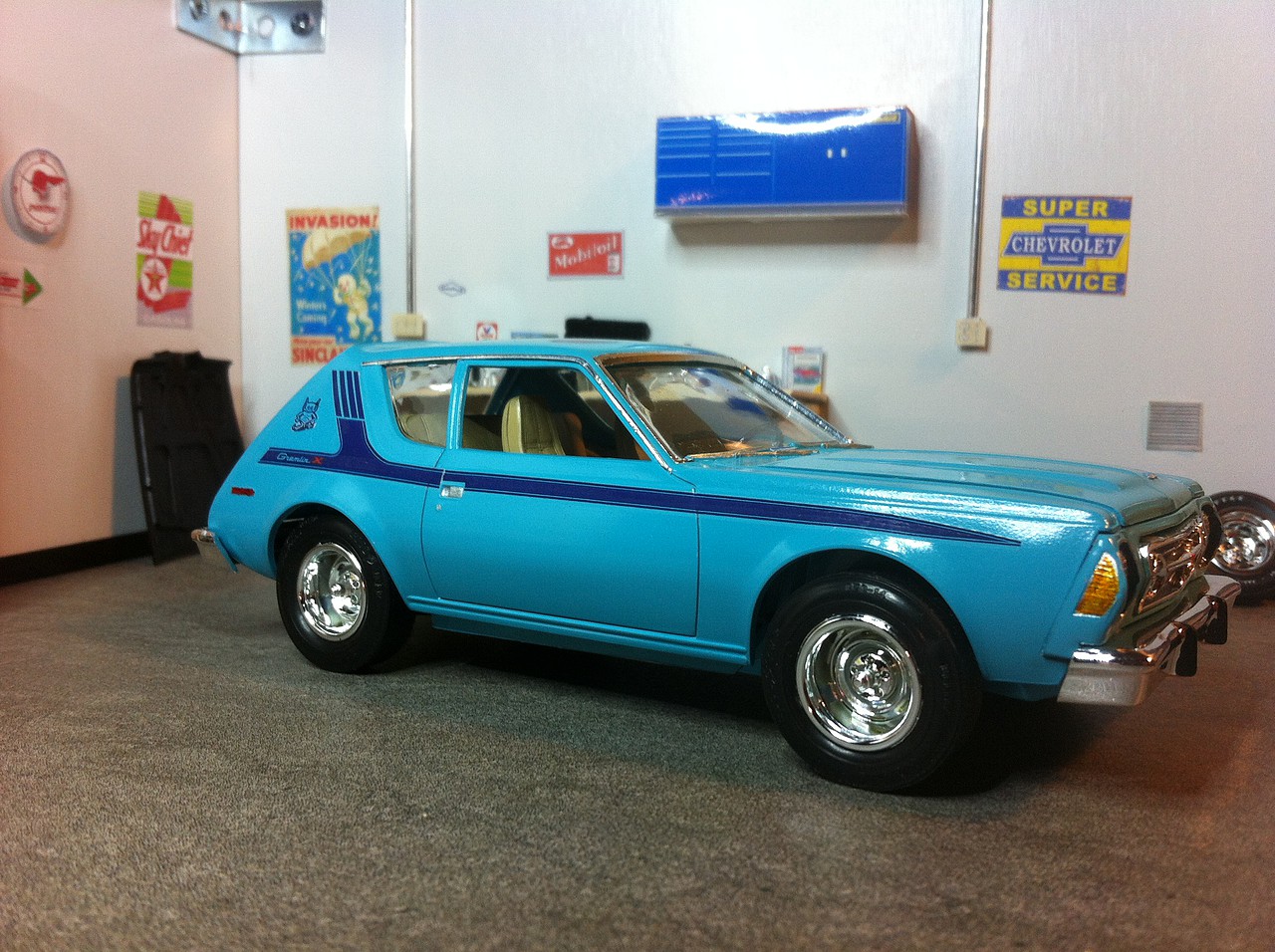 1976 AMC Gremlin -- Plastic Model Car Kit -- 1/25 Scale -- #690 ...