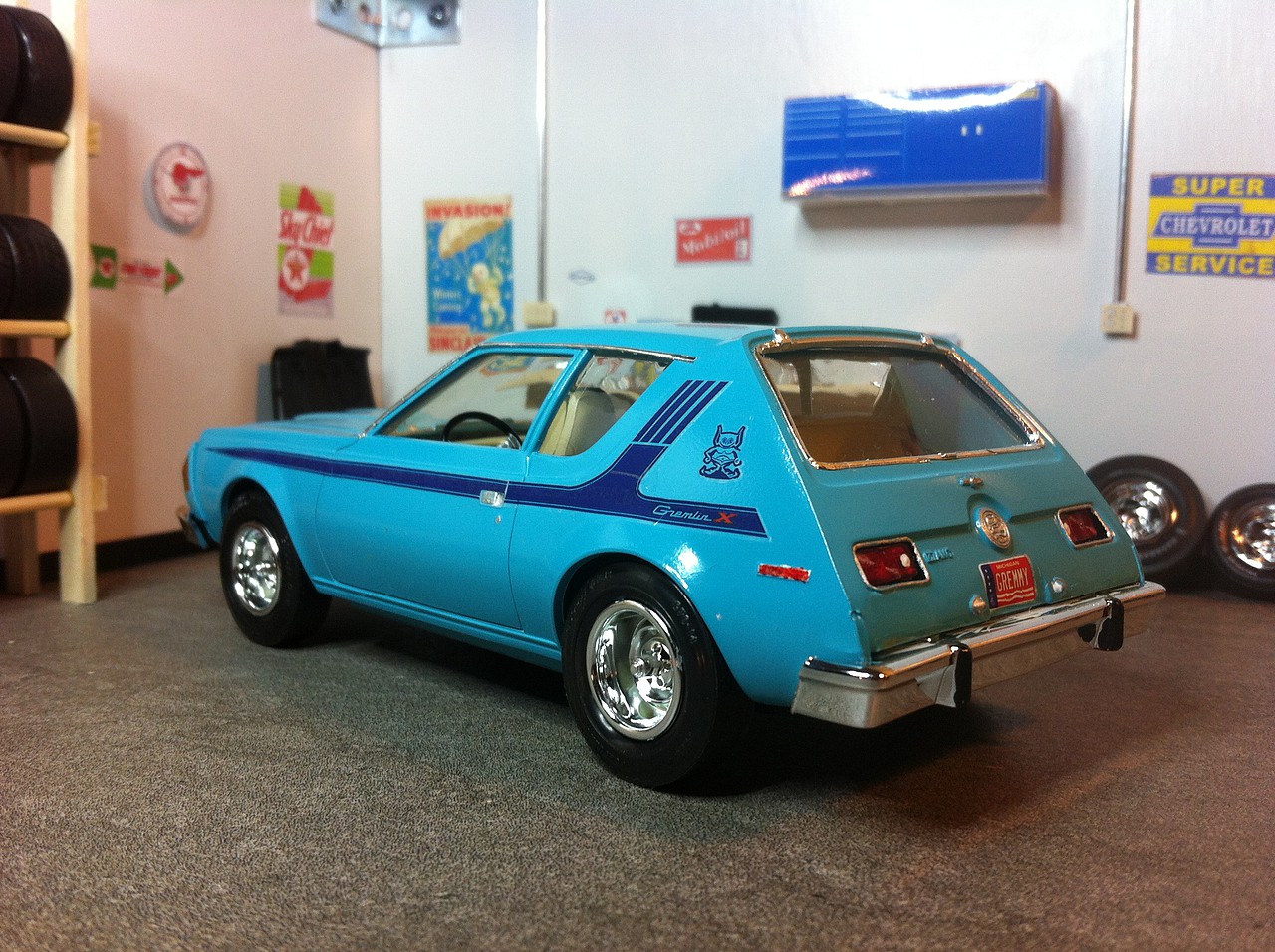 1976 AMC Gremlin -- Plastic Model Car Kit -- 1/25 Scale -- #690 ...