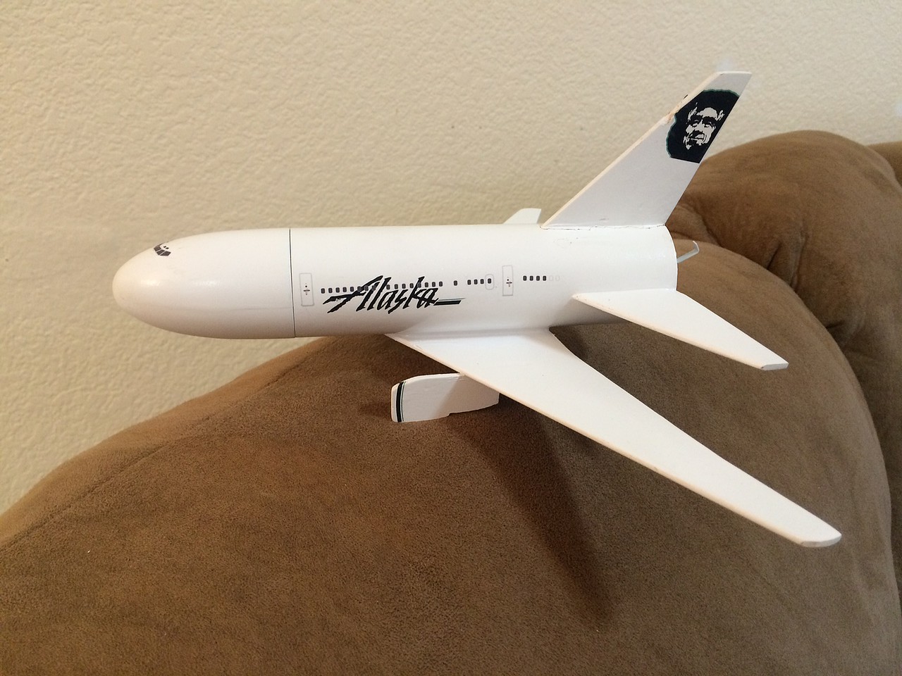 Jetliner Mini Model Rocket Kit -- Skill Level 1 -- #3230 pictures by ...