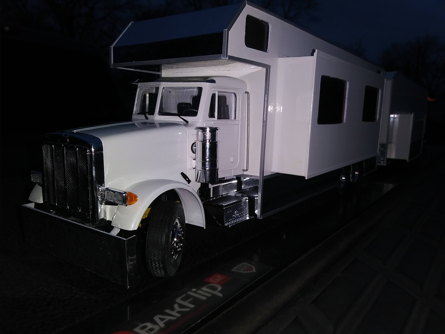 Peterbilt 378 Long Hauler Tractor Cab Pictures