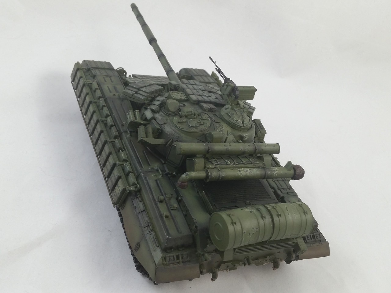 Soviet T-64BV Mod 1985 Main Battle Tank -- Plastic Model Military ...