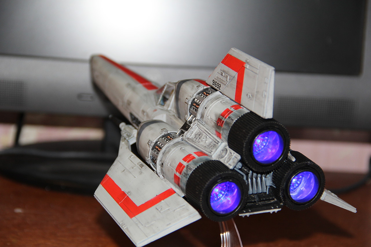 Battlestar Galactica Original MKI Viper -- Science Fiction Plastic ...