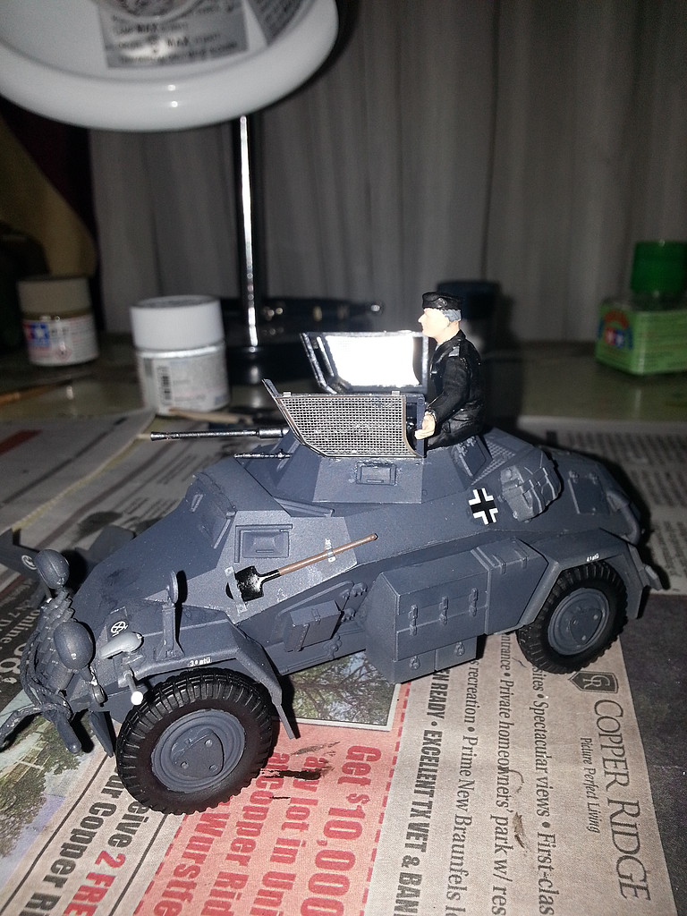 German Armored Car SdKfz 222 -- Plastic Model Military Vehicle Kit -- 1 ...