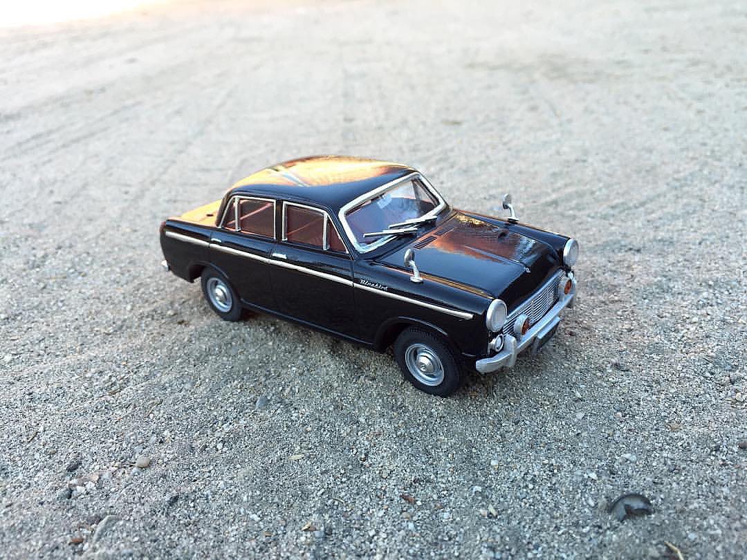 BLUEBIRD 1000 -- 1/32 Scale Plastic Model Car Truck Vehicle -- #a51003 ...