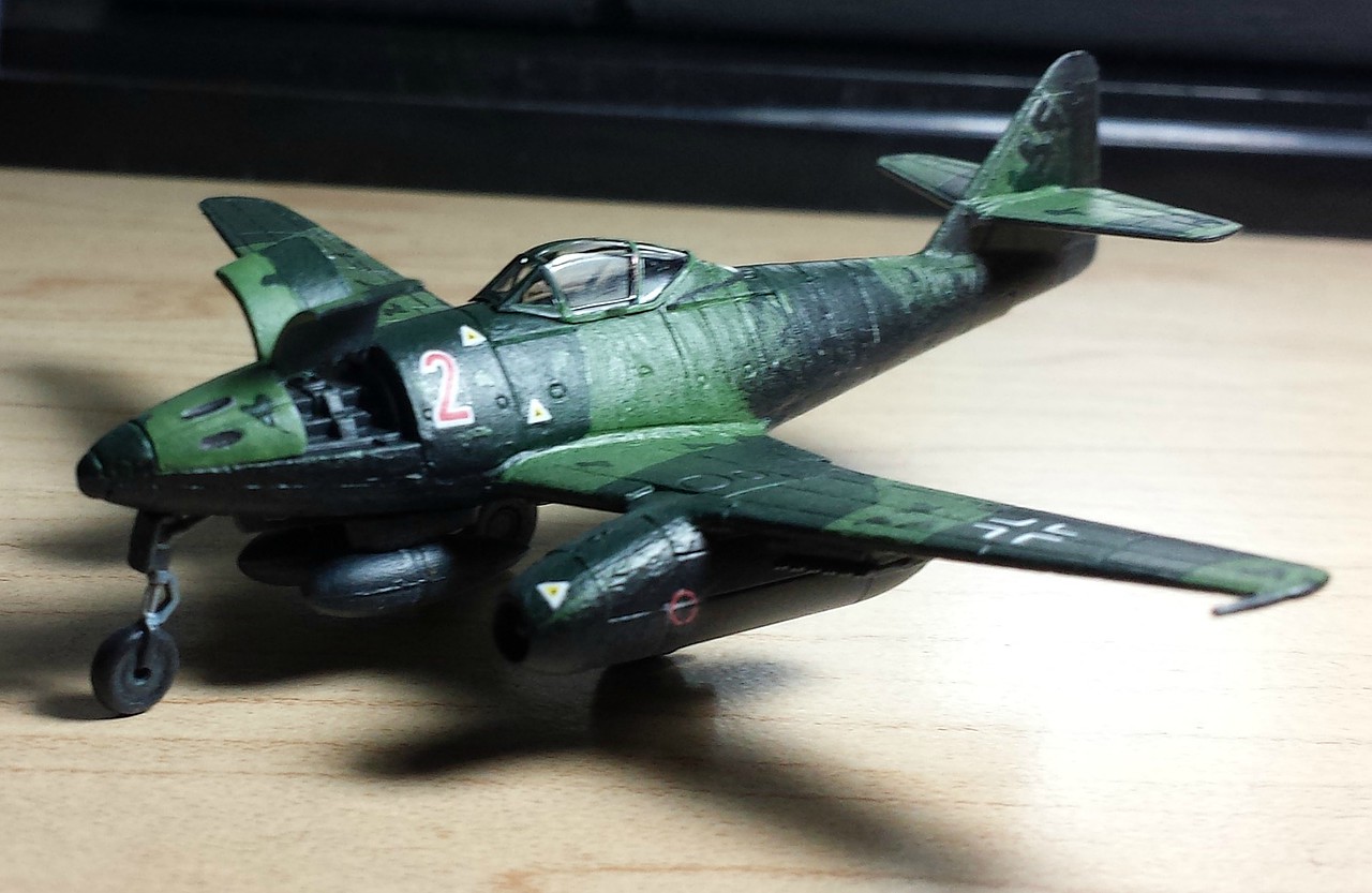 Messerschmitt Me262A1a German Fighter -- Plastic Model Airplane Kit ...