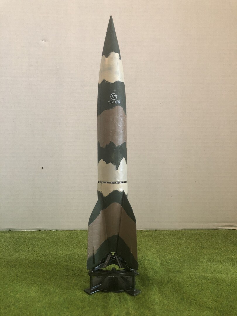 E-Z Snapz V-2 Rocket -- Snap Tite Plastic Model Spacecraft Kit -- 1/48 ...