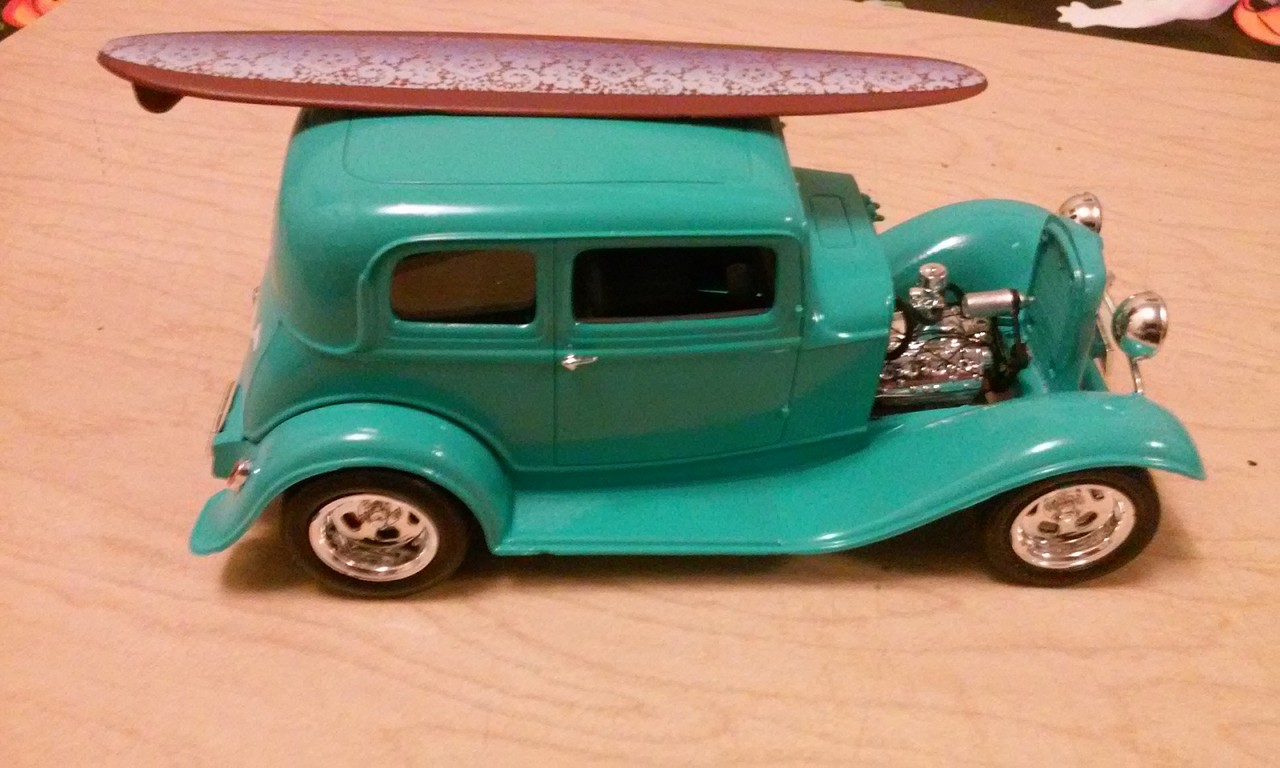 1932 Ford Victoria Car -- Plastic Model Car Kit -- 1/25 Scale -- #902 ...