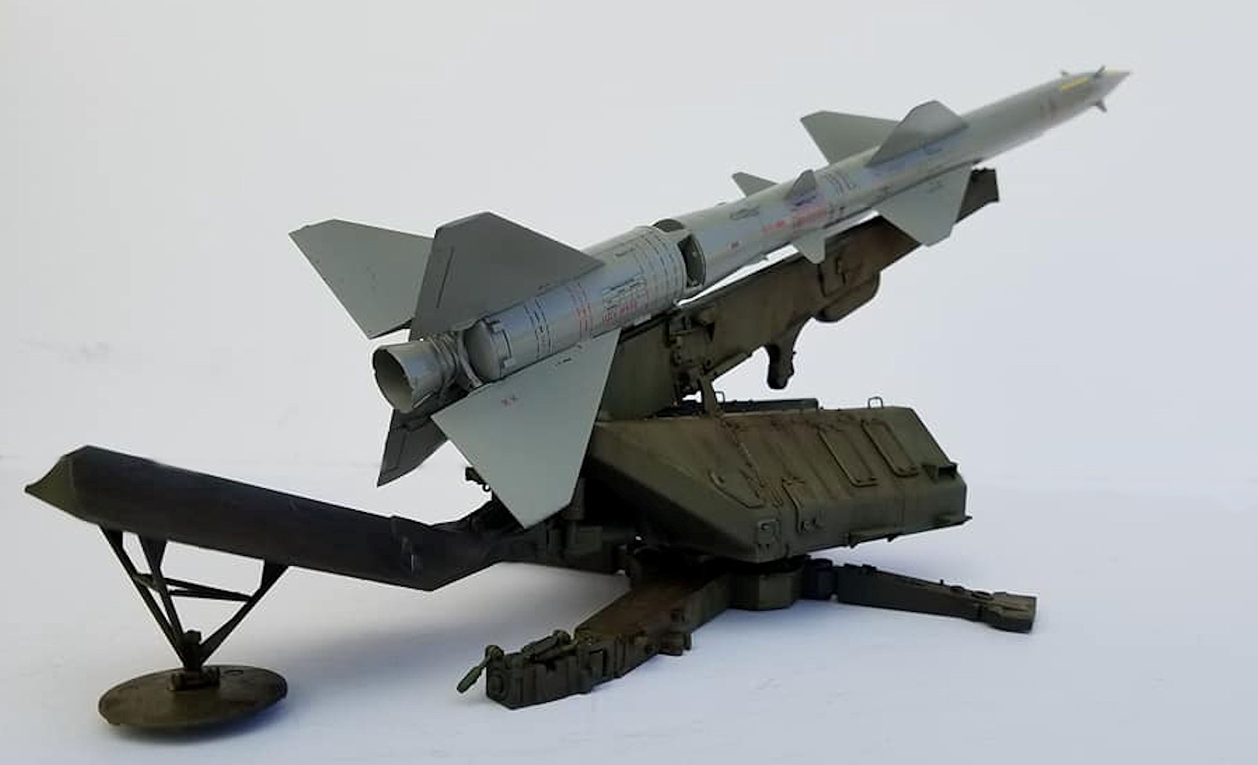 SA2 Guideline Missile w/Launcher Cabin -- Plastic Model Military Rocket ...