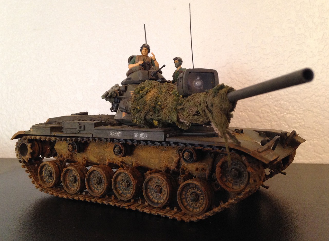 US Tank M60A1 -- Plastic Model Military Vehicle Kit -- 1/35 Scale ...