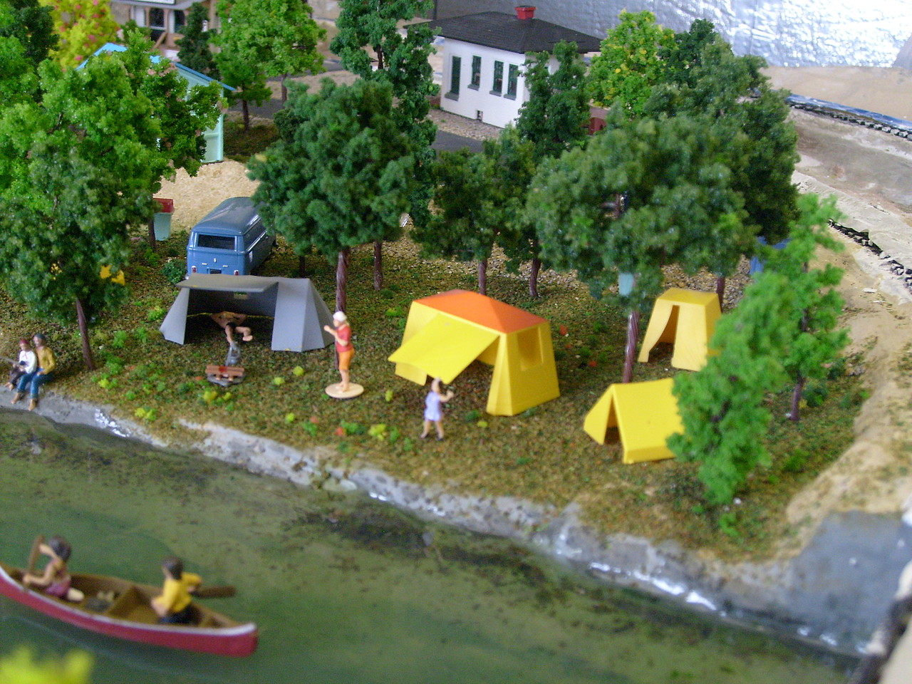 Gallery Pictures Busch Camping Site HO Scale Model Railroad Building ...