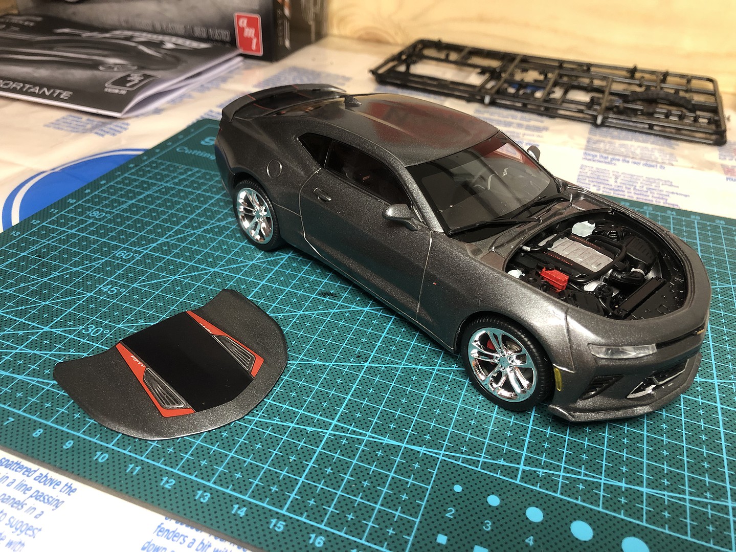 2017 Chevy Camaro 50th Anniversary -- Plastic Model Car Kit -- 1/25 ...