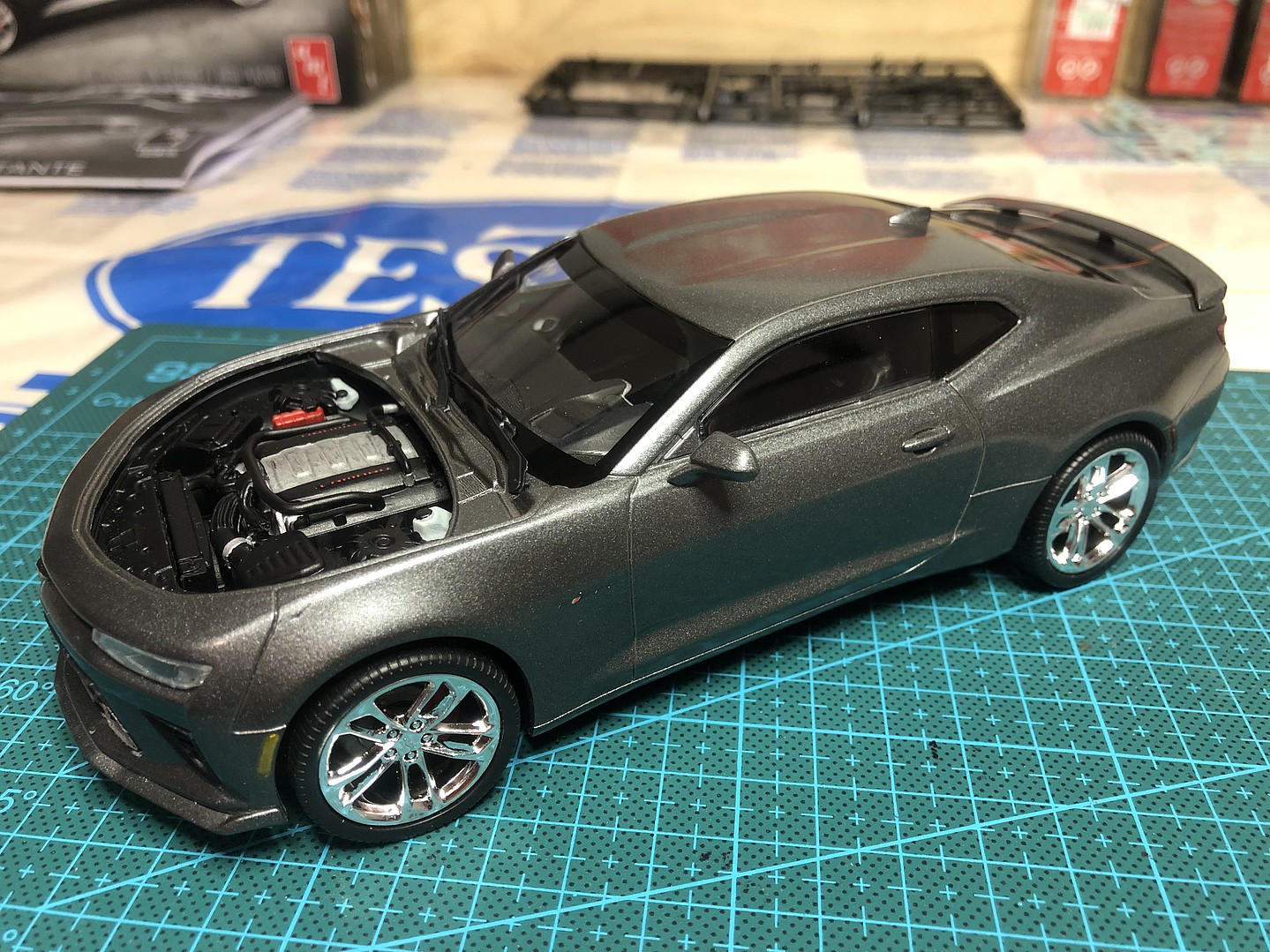 2017 Chevy Camaro 50th Anniversary -- Plastic Model Car Kit -- 1/25 ...