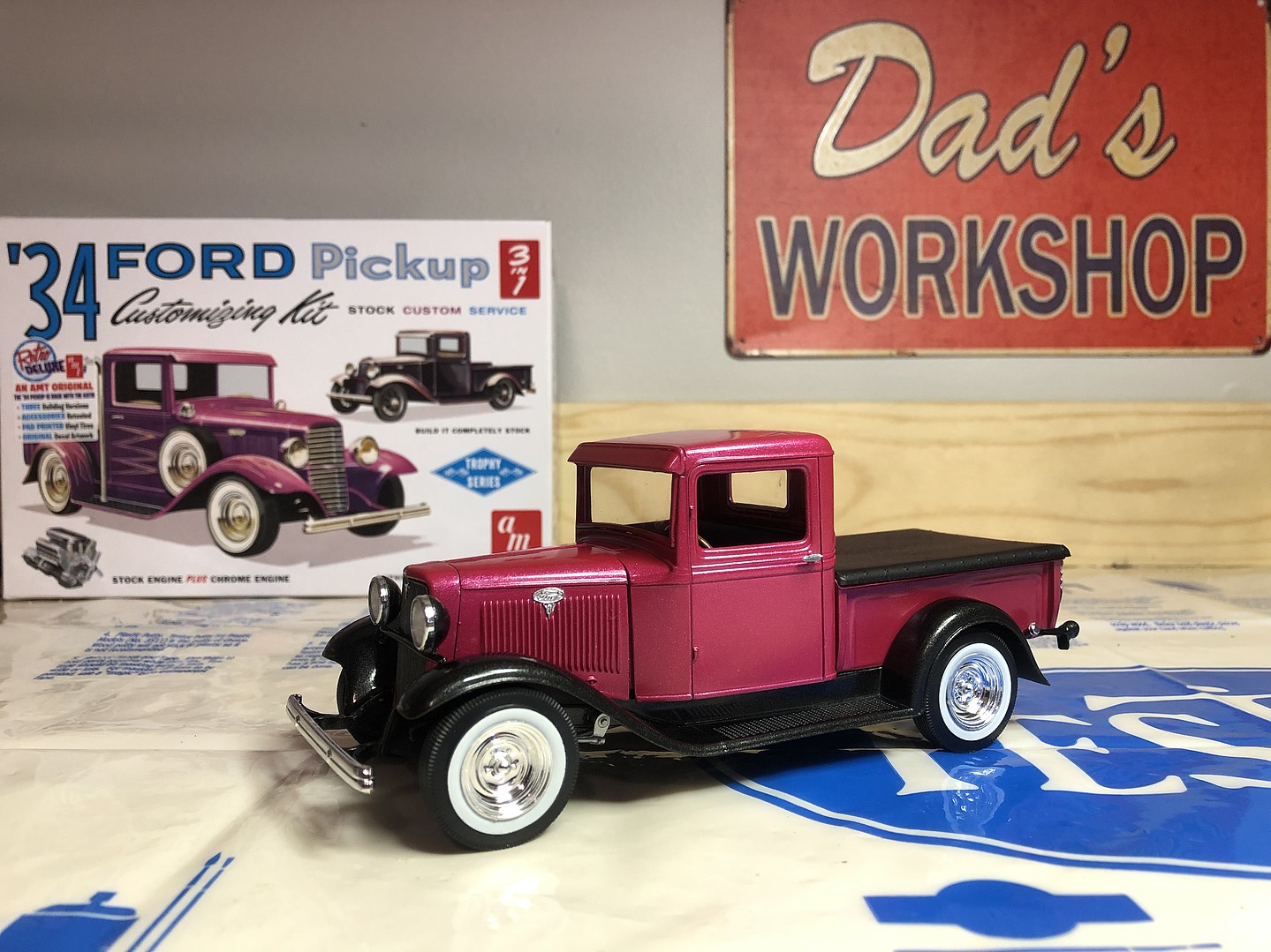 1934 Ford Pickup -- Plastic Model Truck Kit -- 1/25 Scale -- #1120 ...