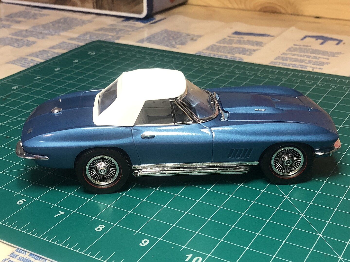 1967 Corvette Coupe -- Plastic Model Car Kit -- 1/25 Scale -- #854517 ...