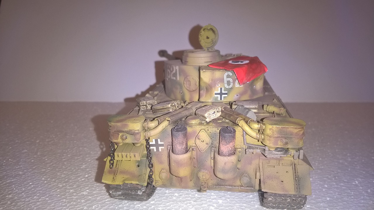 WWII Tiger I Tank w/Interior -- Plastic Model Military Vehicle Kit -- 1 ...