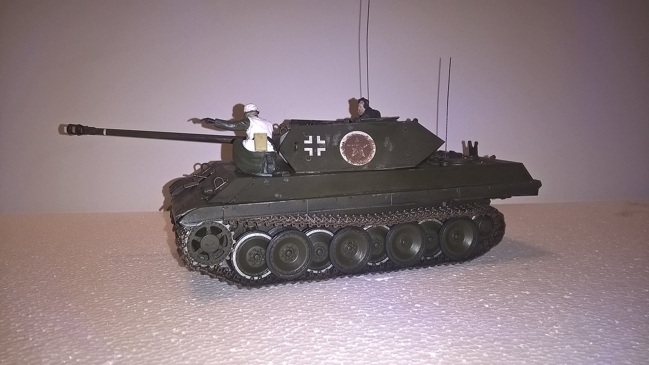 Ersatz M10 Tank -- Plastic Model Tank Kit -- 1/35 Scale -- #6561 ...
