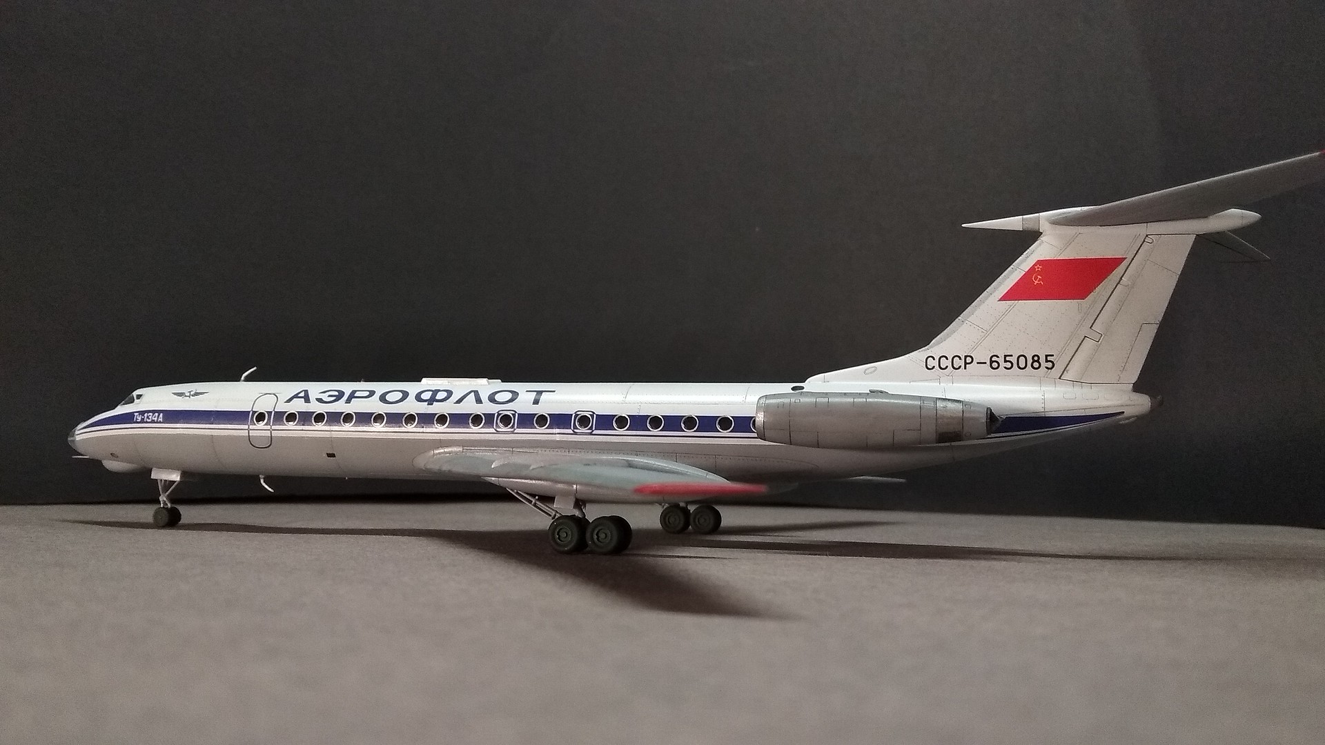 Gallery Pictures Zvezda Tupolev Tu-134 A/B-3 Russian Airliner Plastic ...