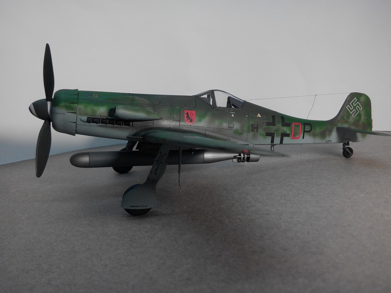 TA-152 C-1/R14 Pictures