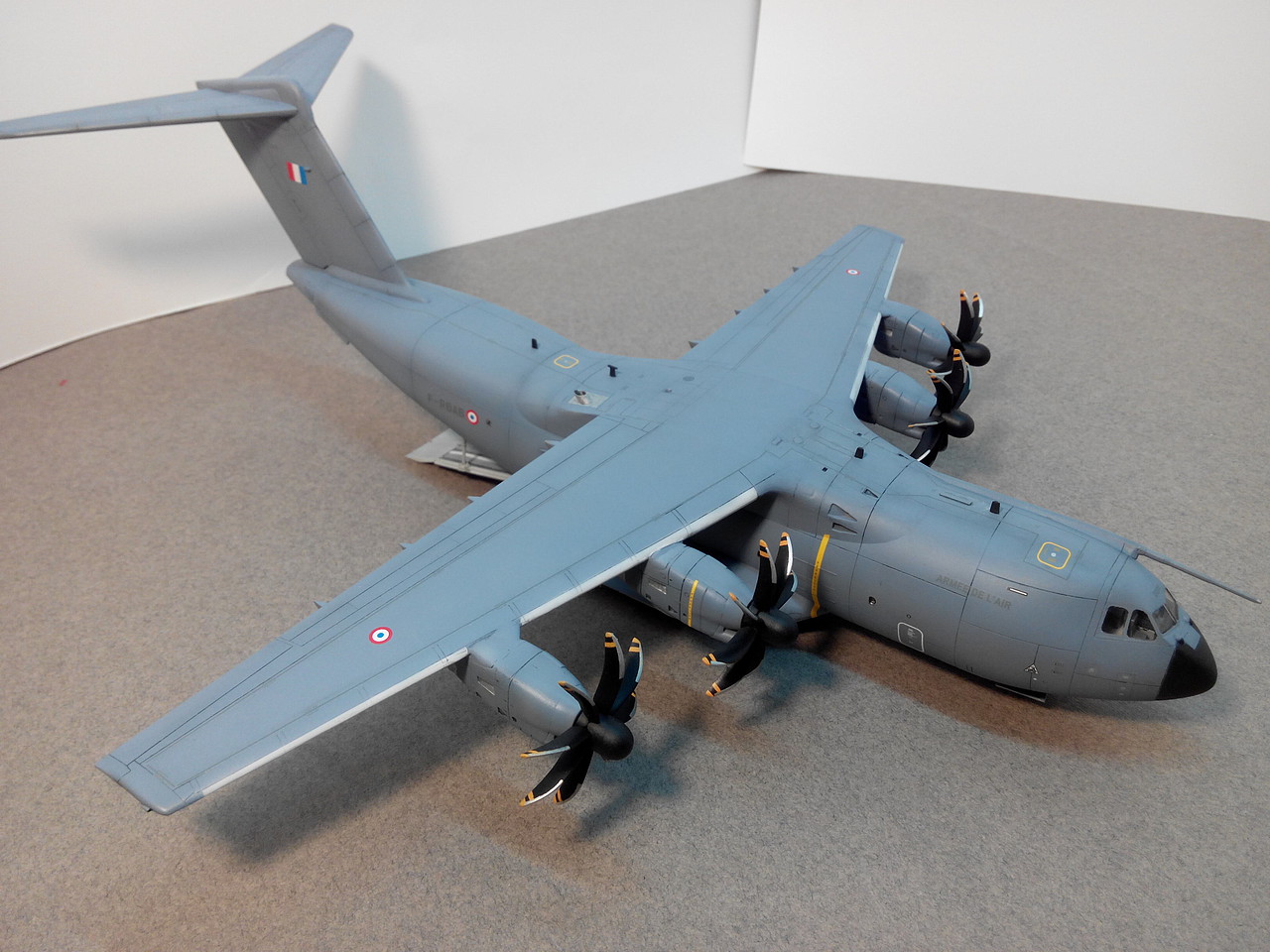 Airbus A400 M Atlas -- Plastic Model Airplane Kit -- 1/144 Scale ...