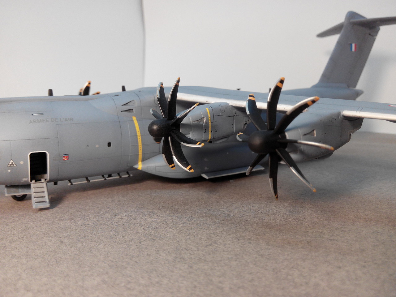 Airbus A400 M Atlas -- Plastic Model Airplane Kit -- 1/144 Scale ...