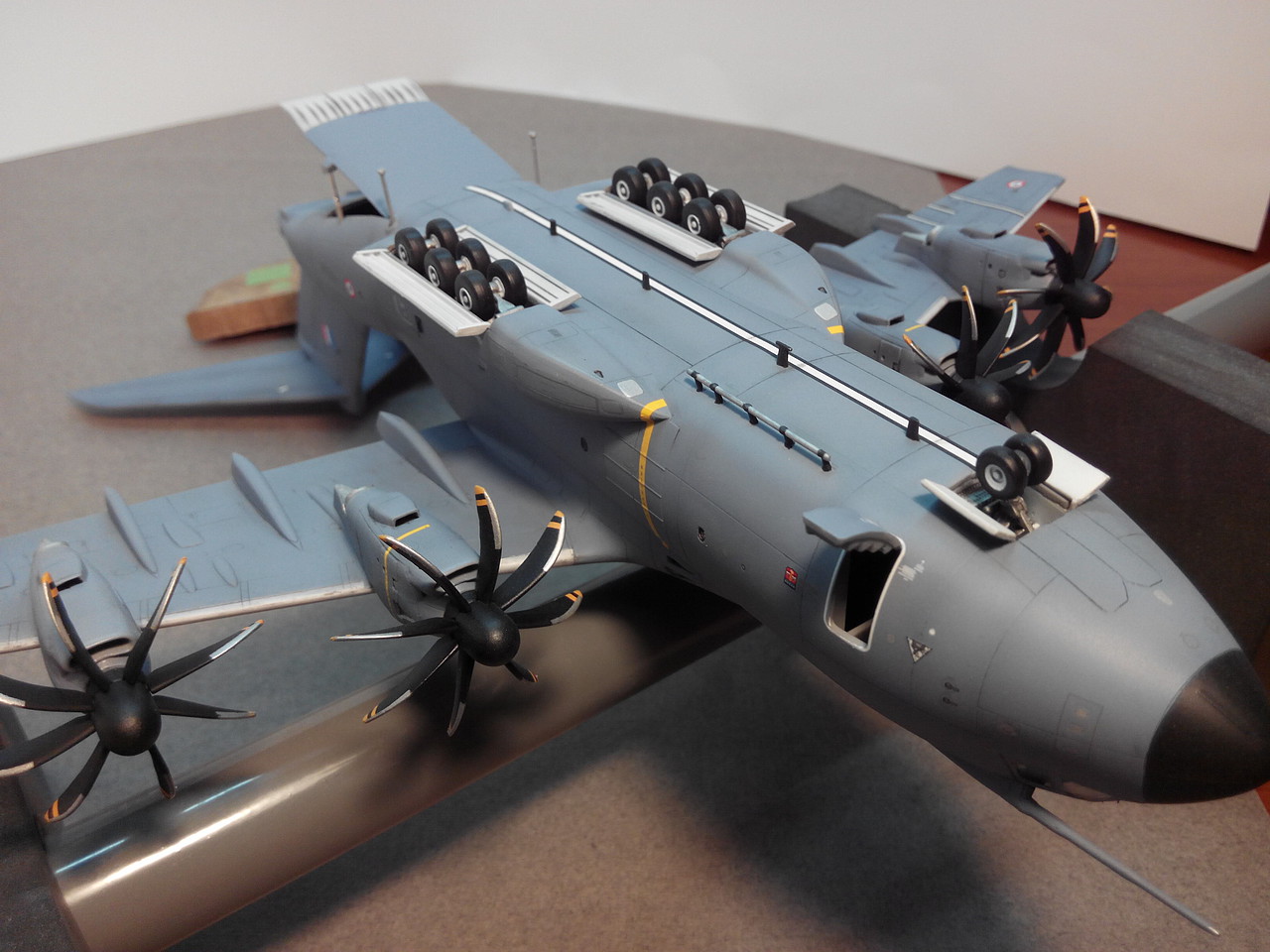 Airbus A400 M Atlas -- Plastic Model Airplane Kit -- 1/144 Scale ...