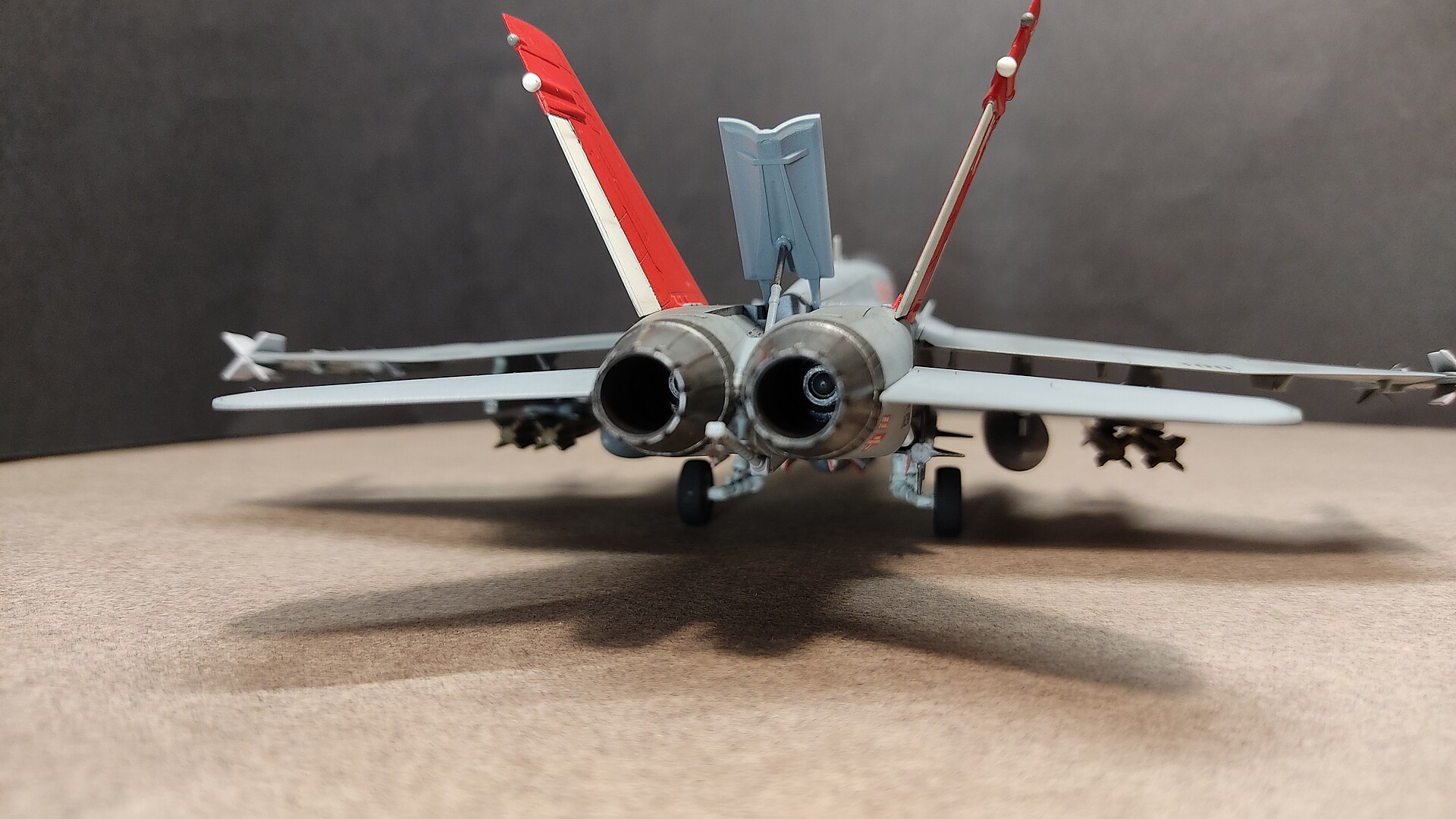 USMC F/A 18A+ VMFA-232 Red Devils -- Plastic Model Airplane Kit -- 1/72 ...