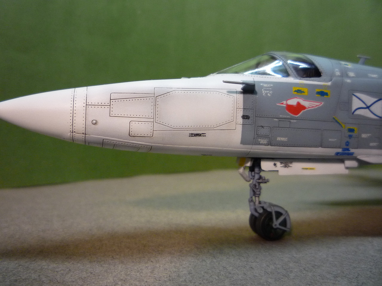 Su-24MR Fencer-E Attack Aircraft -- Plastic Model Airplane Kit -- 1/72 ...