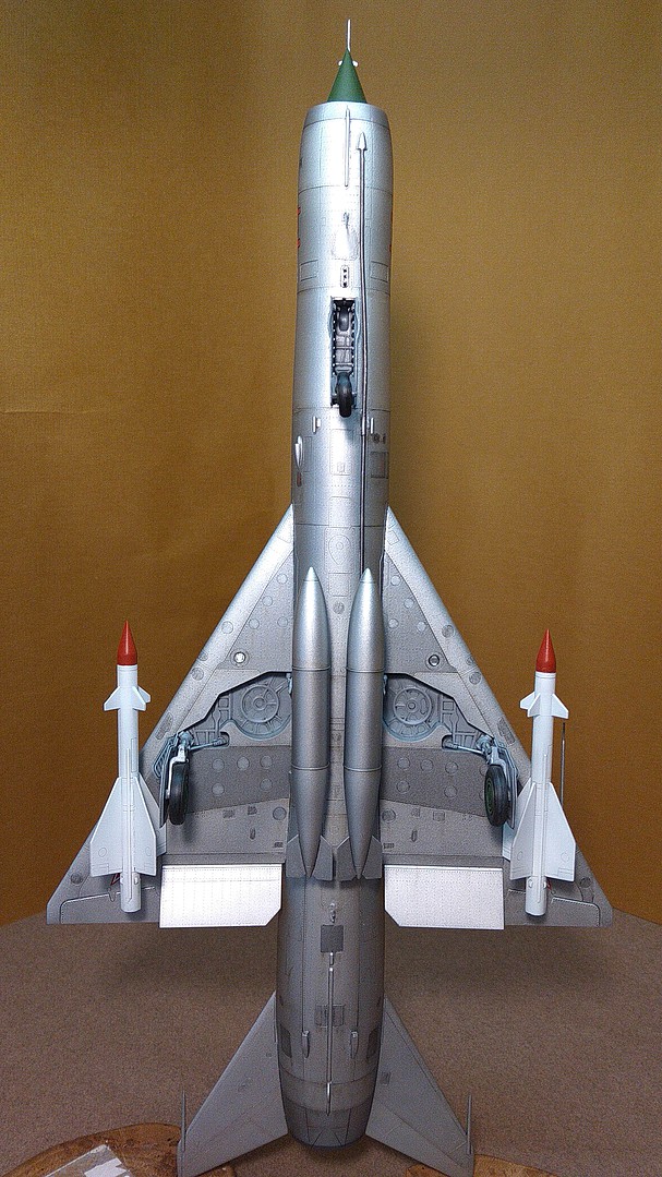 Soviet Su11 Fishpot Aircraft -- Plastic Model Airplane Kit -- 1/48 ...