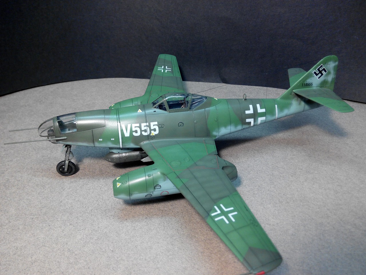 ME-262A/U2 1-48 -- Plastic Model Airplane Kit -- 1/48 Scale -- #80377 ...