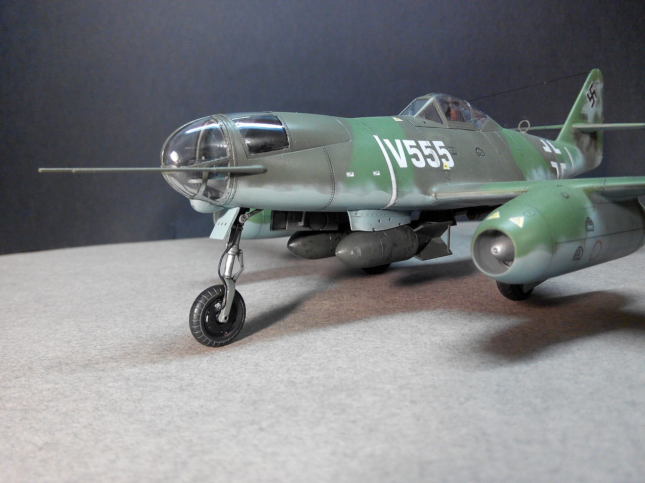 ME-262A/U2 1-48 -- Plastic Model Airplane Kit -- 1/48 Scale -- #80377 ...