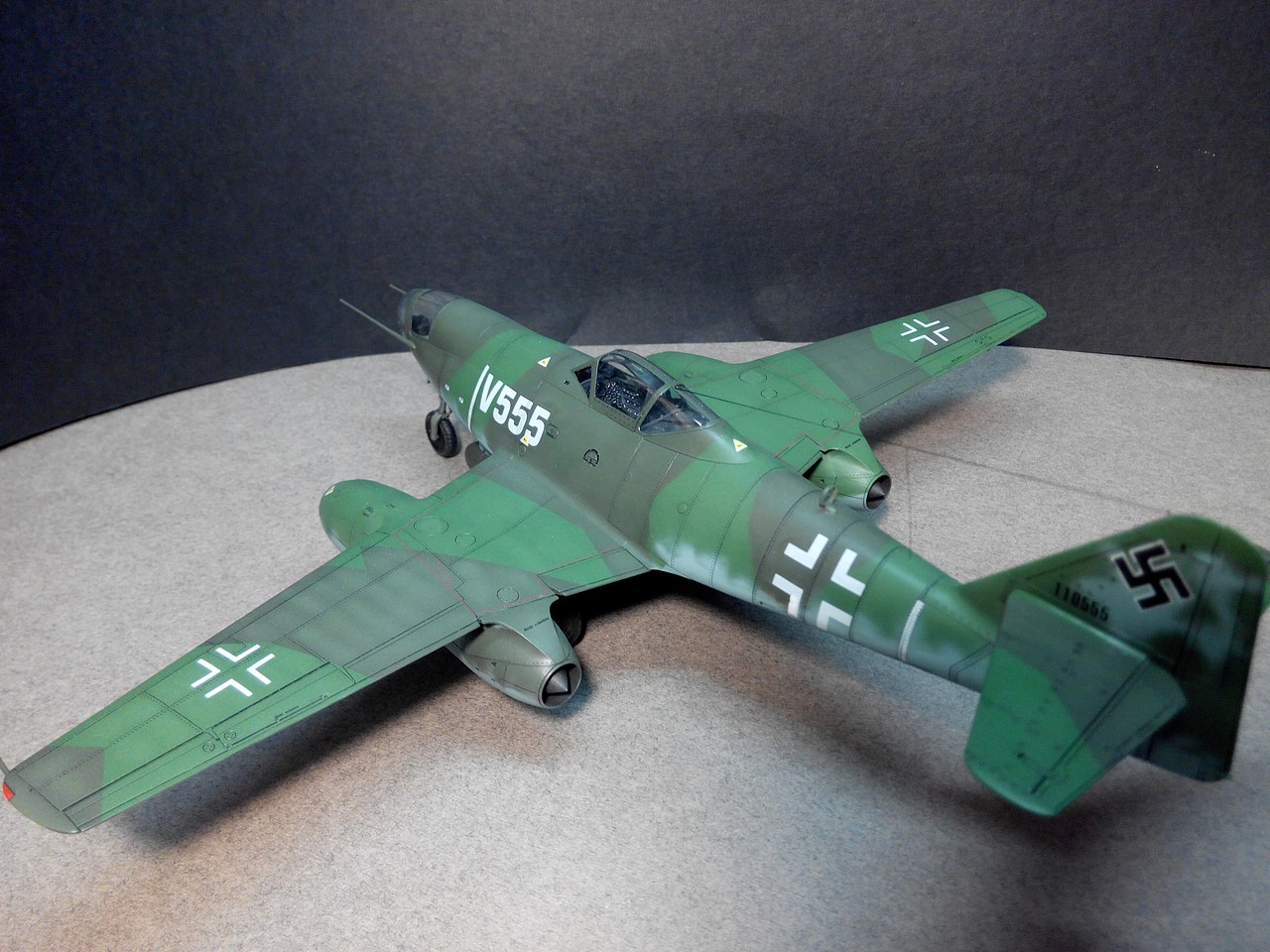 ME-262A/U2 1-48 -- Plastic Model Airplane Kit -- 1/48 Scale -- #80377 ...