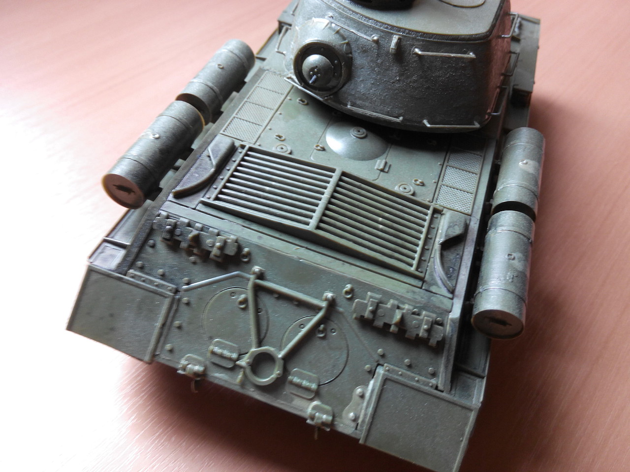 JS2 Soviet Heavy Tank -- Plastic Model Tank Kit -- 1/35 Scale -- #3524 ...