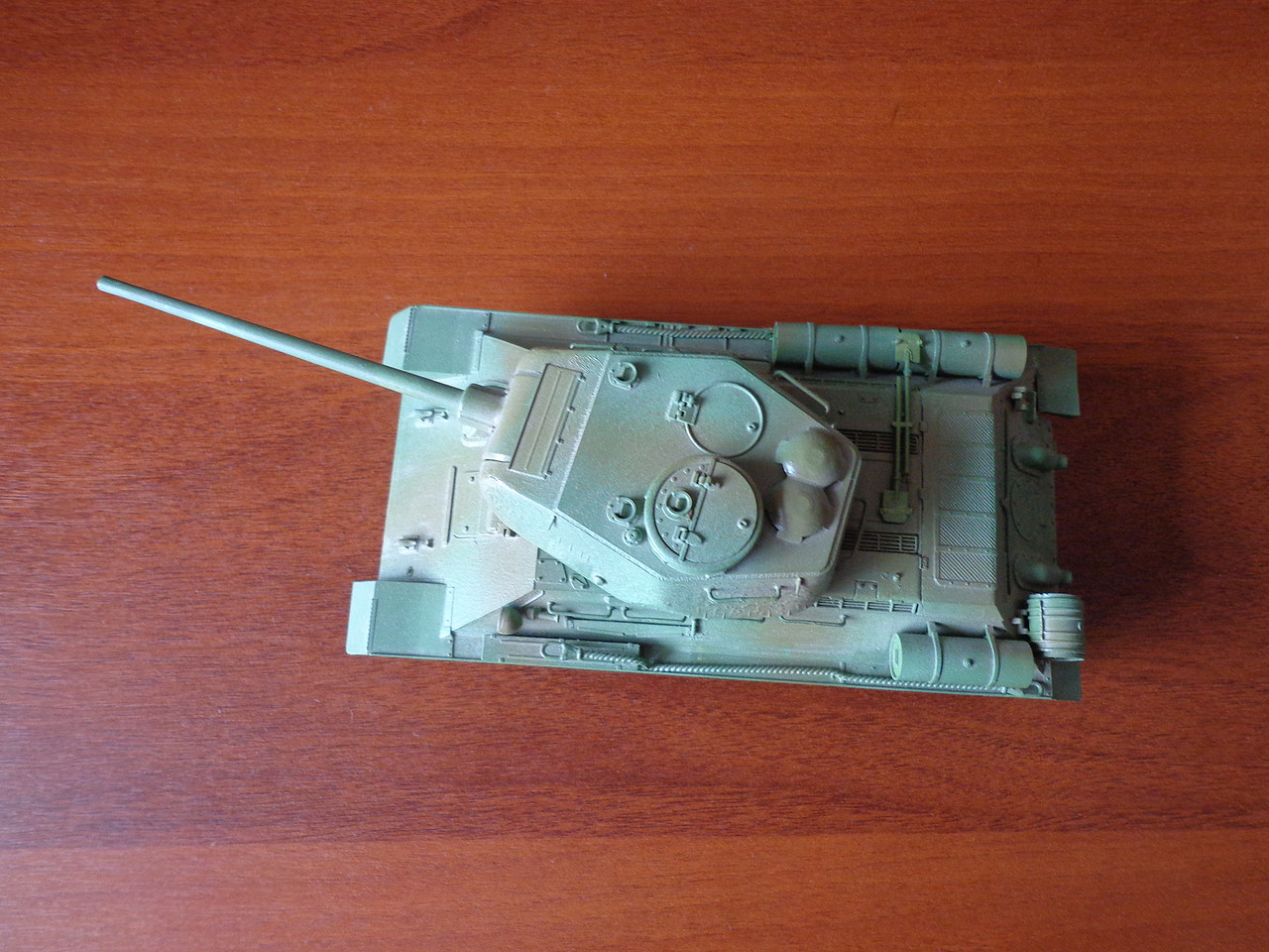 Soviet Tank T-34/85 -- Plastic Model Tank Kit -- 1/35 Scale -- #3533 ...