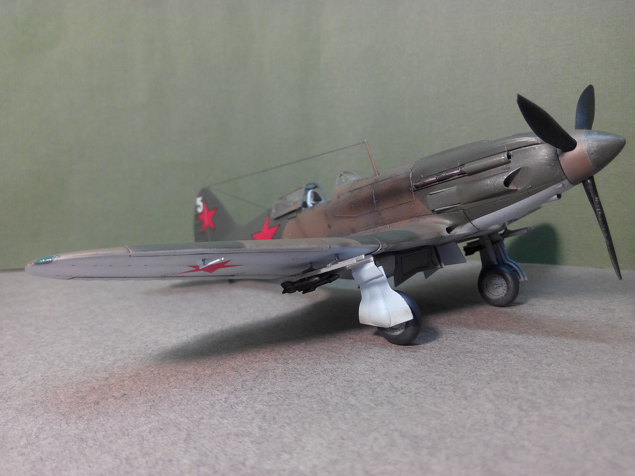 Mig3 Fighter -- Plastic Model Airplane -- 1/32 Scale -- #02230 pictures ...