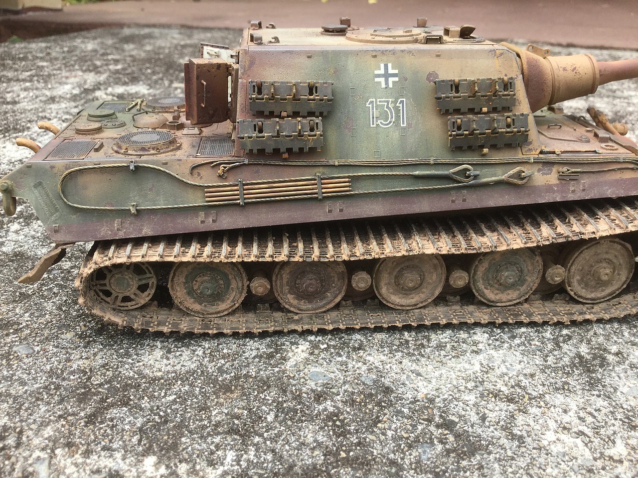 German Heavy Tank Destroyer Jagdtiger -- Plastic Model Military Vehicle ...