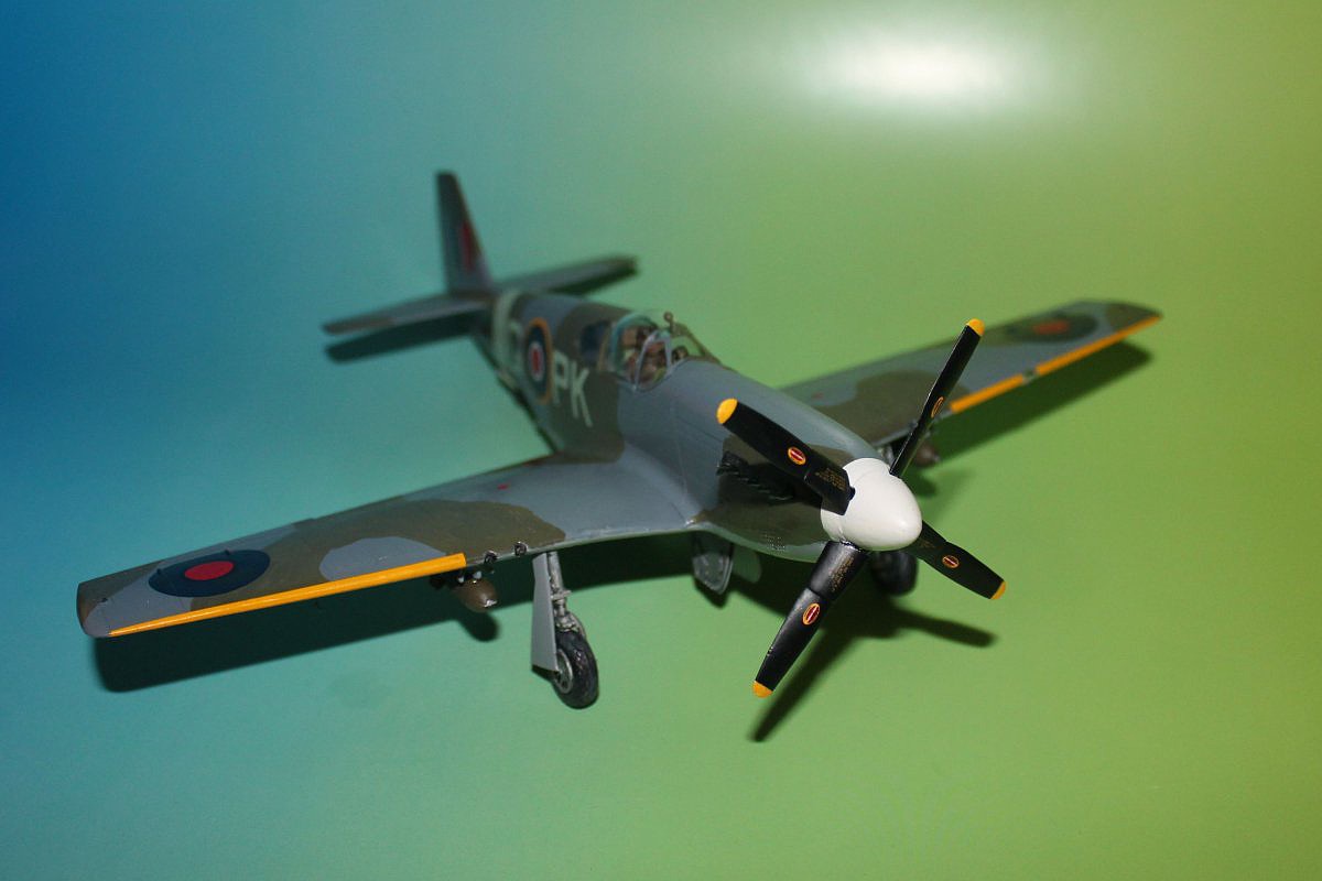 RAF Mustang III Fighter -- Plastic Model Airplane Kit -- 1/48 Scale ...
