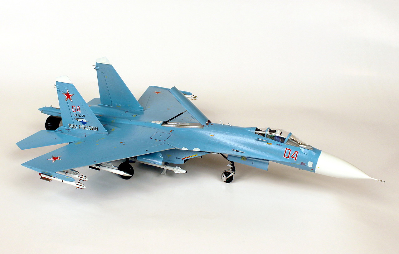 Russian Fighter Sukhoi SU-27SM -- Plastic Model Airplane Kit -- 1/72 ...