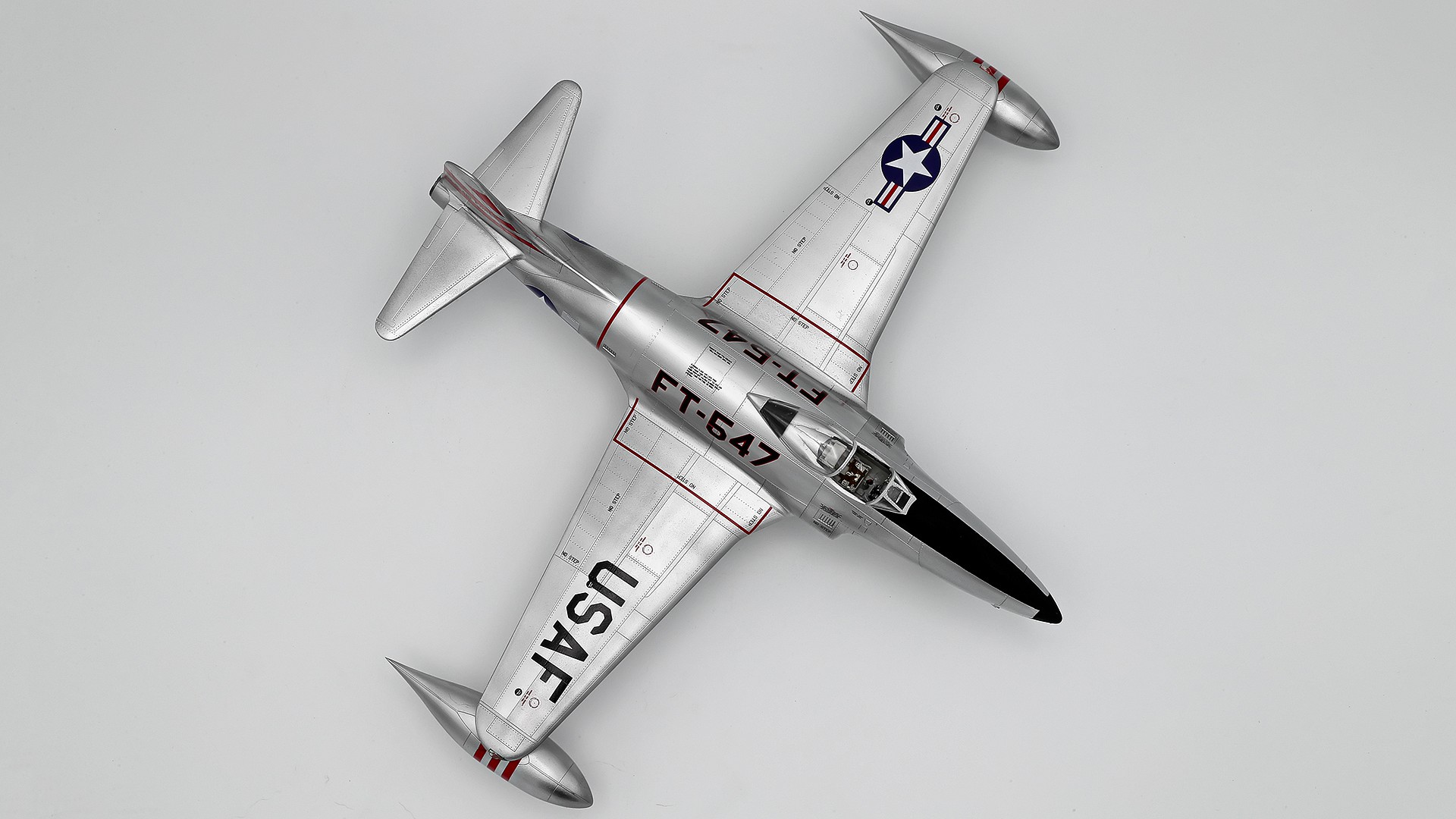 F-80C Shooting Star -- Plastic Model Airplane Kit -- 1/48 Scale -- # ...