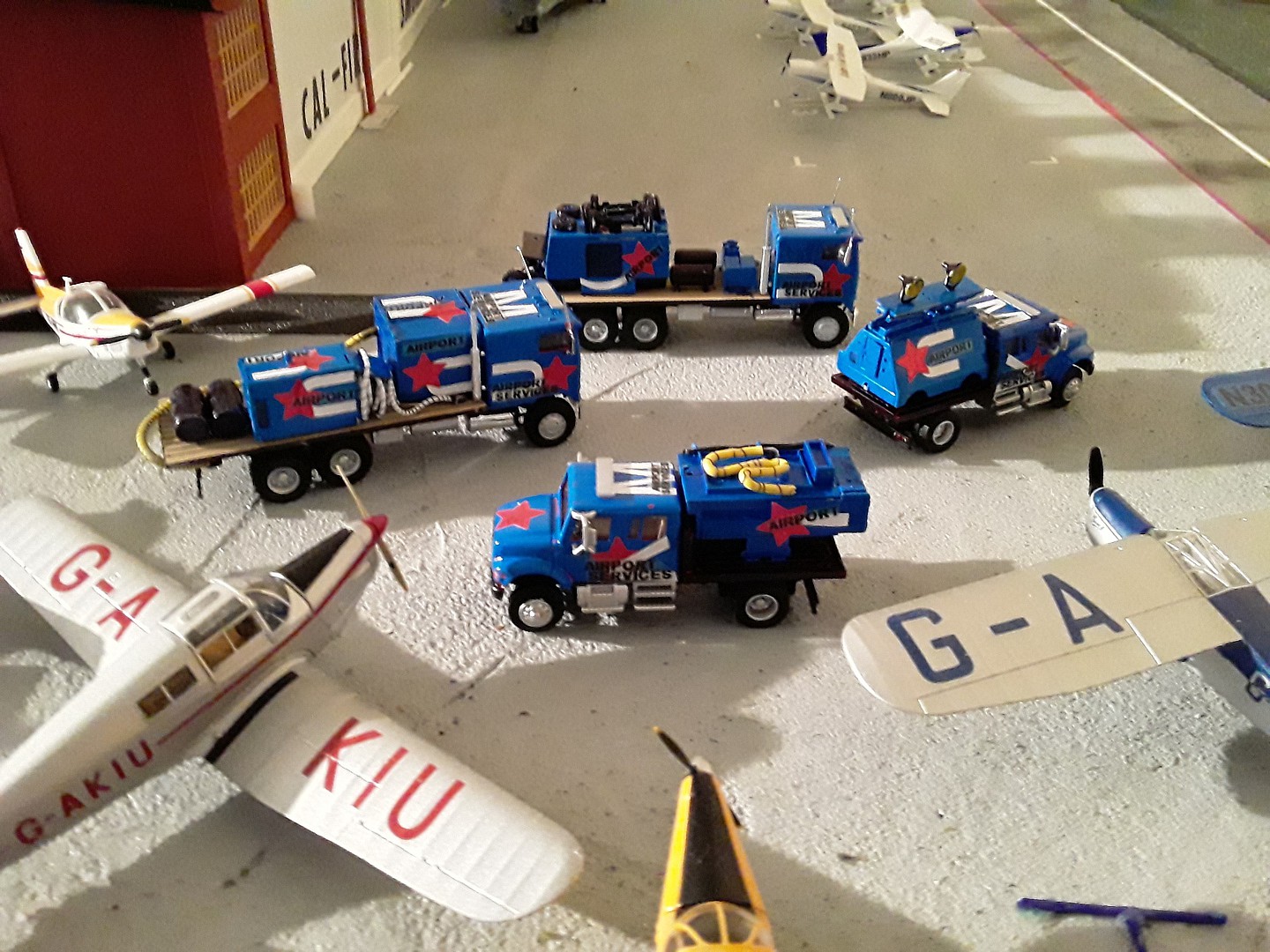 U.S. Aerospace Ground Equipment Set -- Plastic Model Military Diorama ...