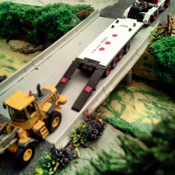 Volvo L60 Front-End Loader - Assembled - Yellow, Black -- HO Scale ...