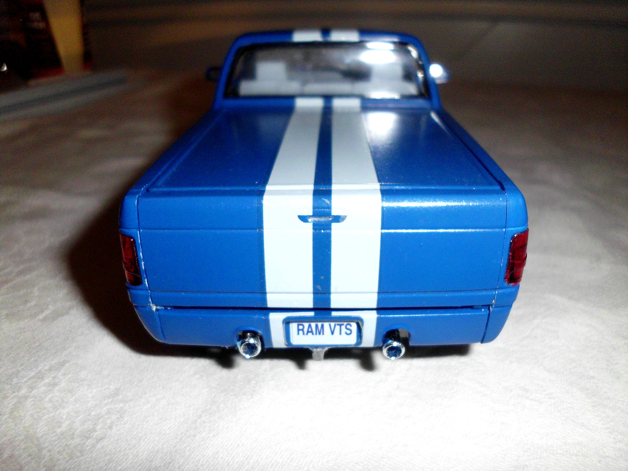 Dodge Ram VTS Pickup Truck -- Plastic Model Truck Kit -- 1/25 Scale ...