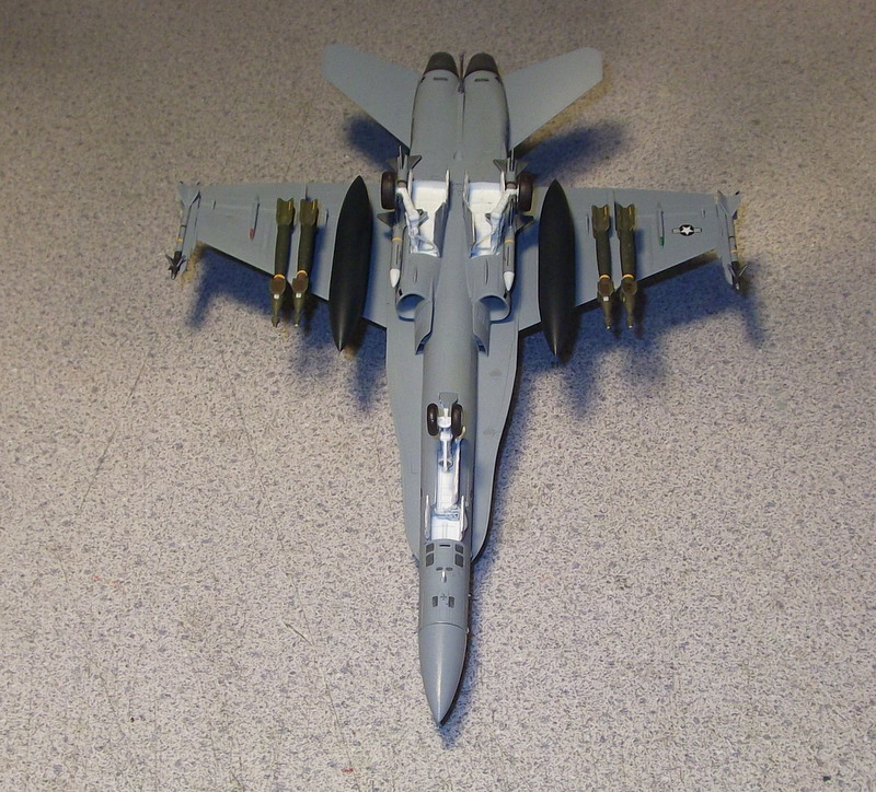 F/A 18D Hornet US Marines -- Plastic Model Airplane Kit -- 1/72 Scale ...