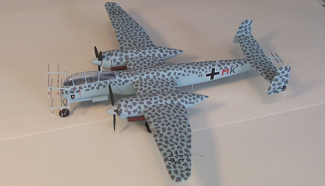 Heinkel He 219 UHU -- Plastic Model Airplane Kit -- 1/72 Scale ...