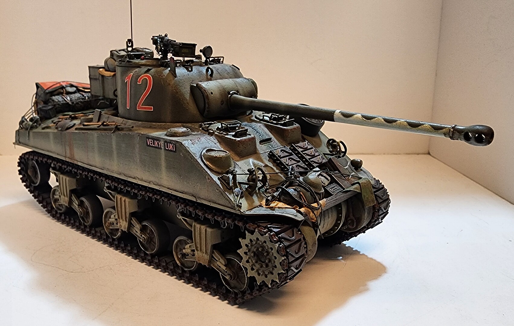 British Sherman VC Firefly -- Plastic Model Military Vehicle Kit -- 1/ ...