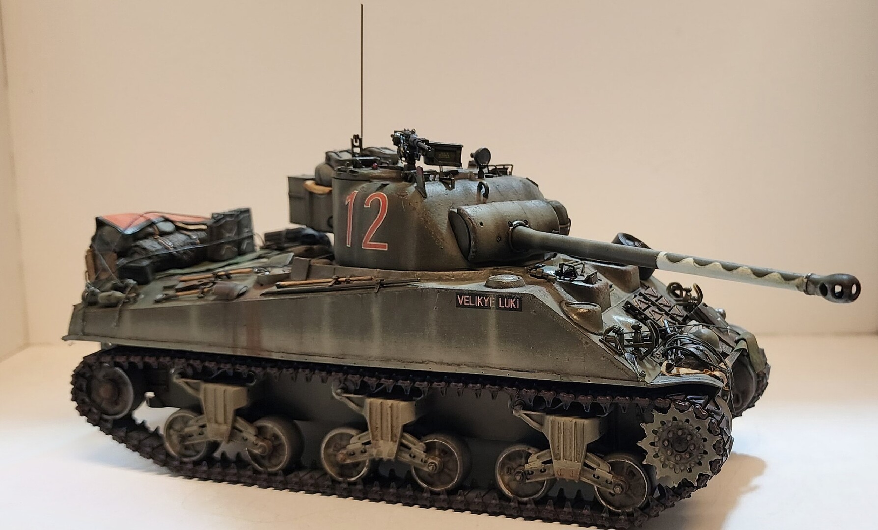 British Sherman VC Firefly -- Plastic Model Military Vehicle Kit -- 1/ ...