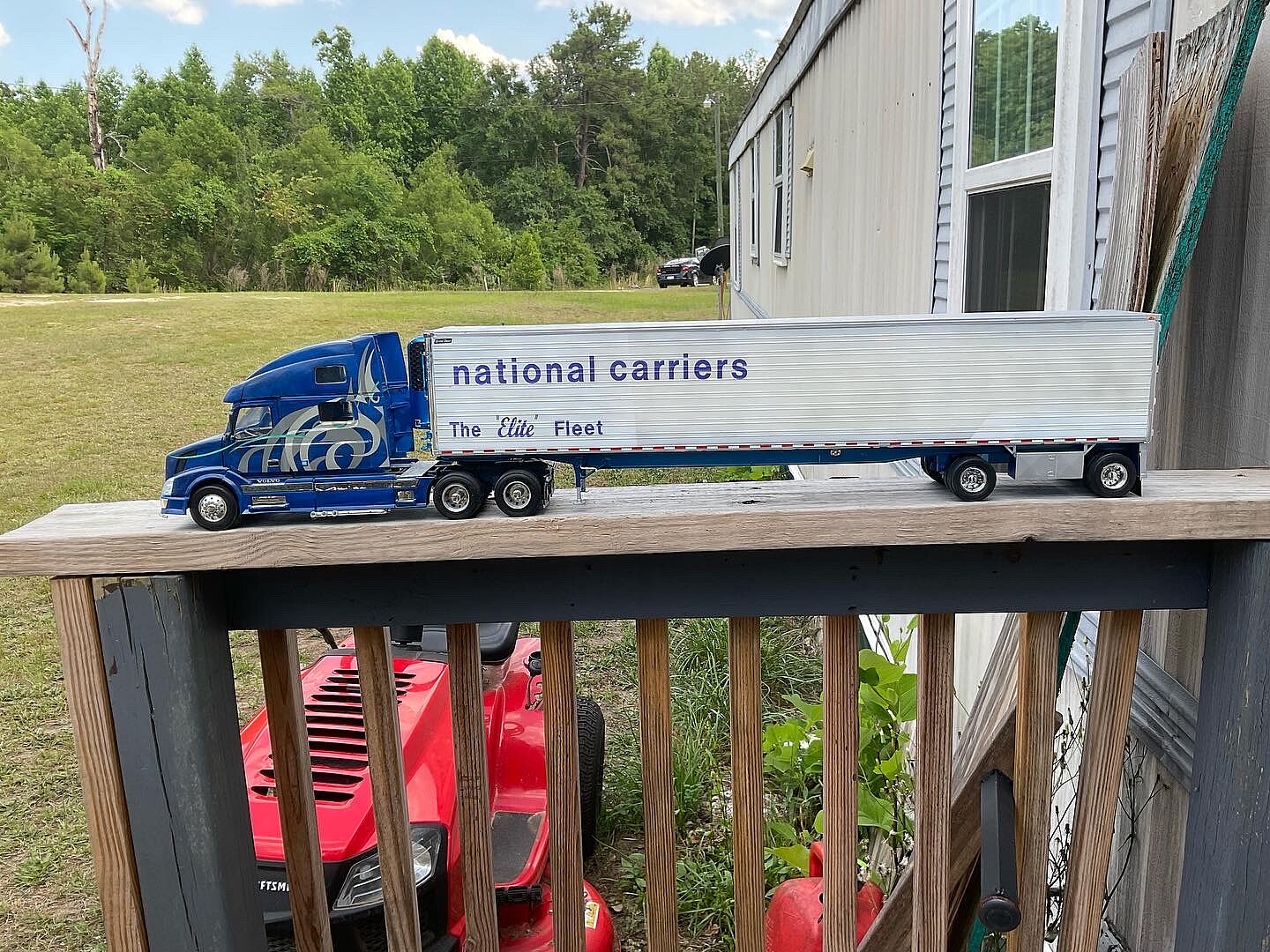 53' Trailer with Reefer Option -- Plastic Model Vehicle Kit -- 1/25 ...