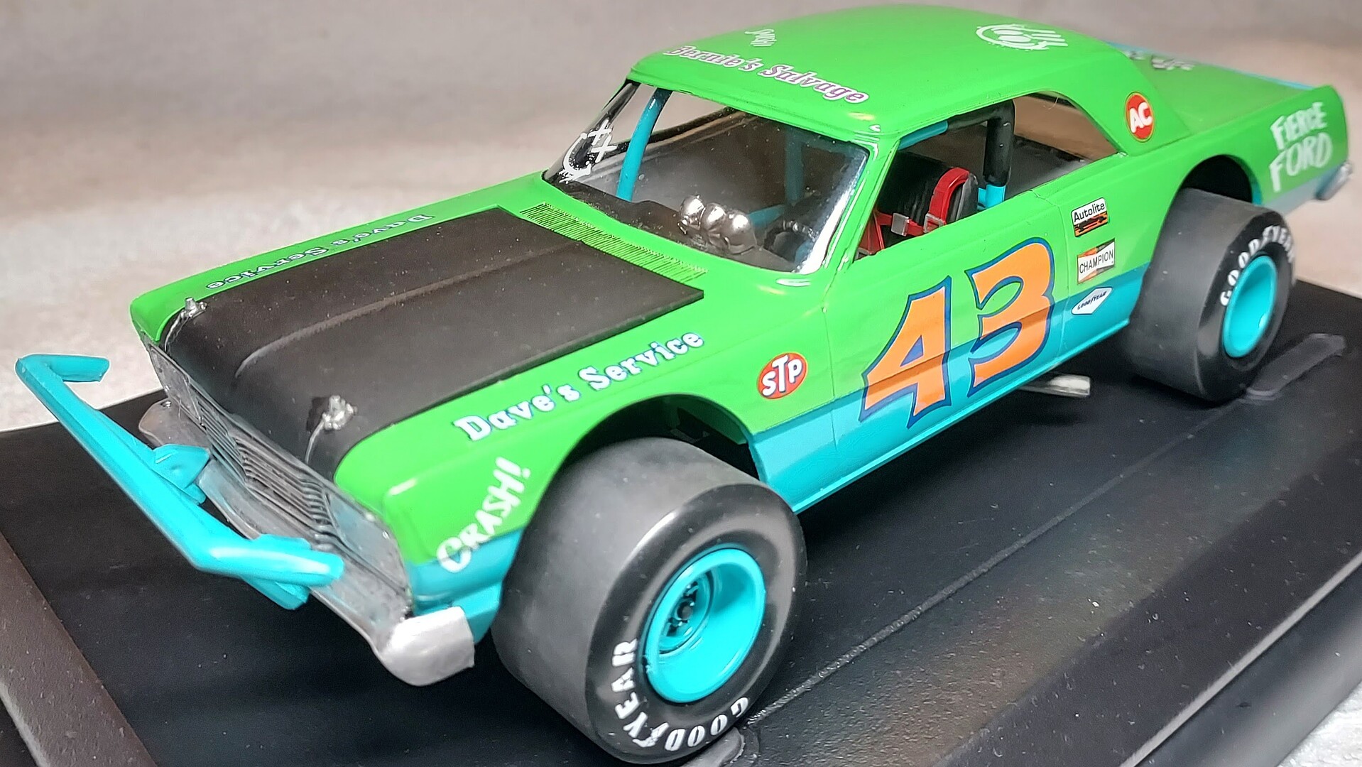 65 Ford Fairlane Modified Stocker Pictures