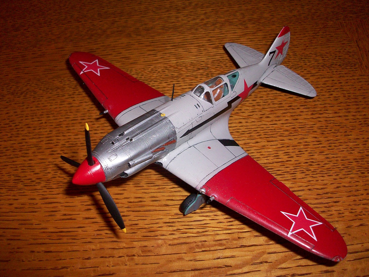 Soviet Mig-3 Late Version Fighter Aircraft -- Plastic Model Airplane ...
