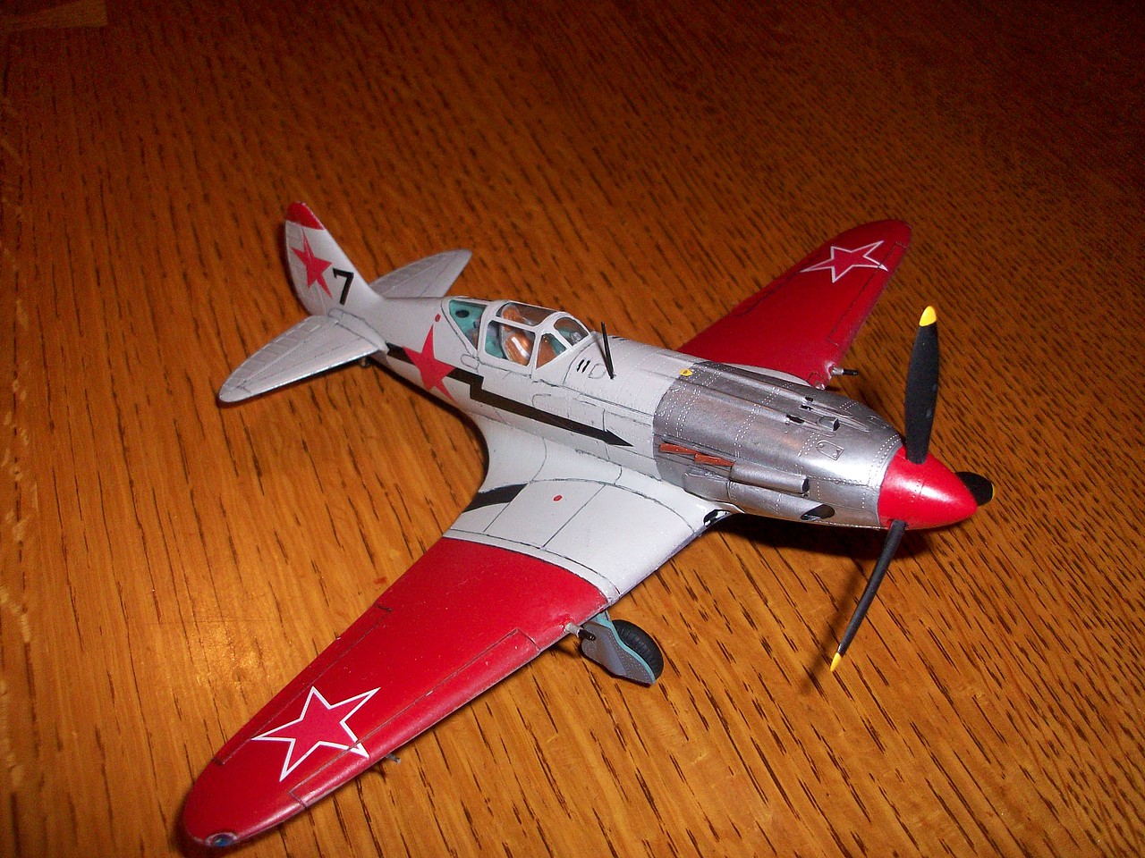 Soviet Mig-3 Late Version Fighter Aircraft -- Plastic Model Airplane ...