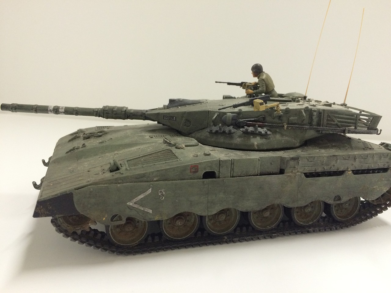 Israeli Merkava Main Battle Tank -- Plastic Model Military Vehicle Kit ...